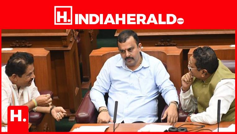 12 chairs on the stage in the BJP legislature party meeting?