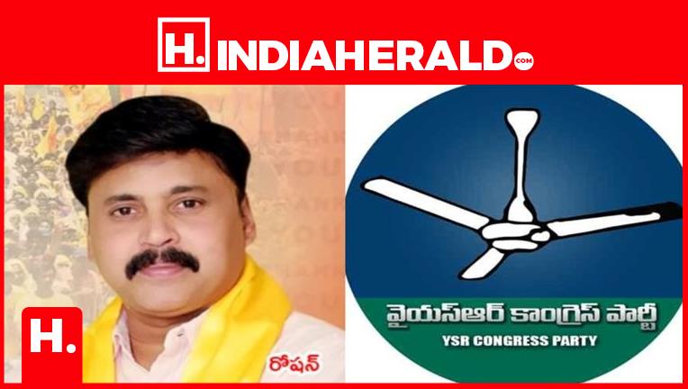 చింత‌ల‌పూడి : టీడీపీ ఎన్నారై సొంగా రోష‌న్ ఫ్యాన్ రెక్క‌లు వ