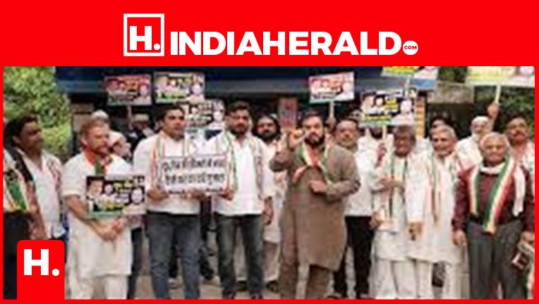 Congress protests against the increased prices of milk