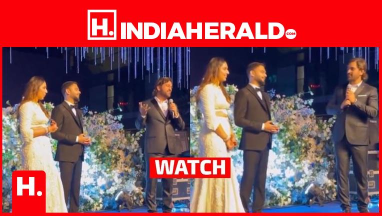 Dhoni attended Rishabh Pant s sister Sakshi s wedding engag
