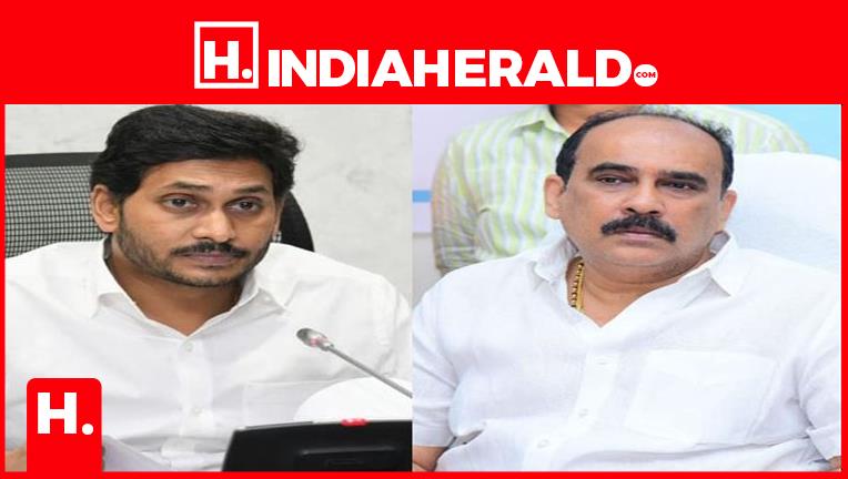 Do Balineni Srinivas Reddy has intention of changing party?