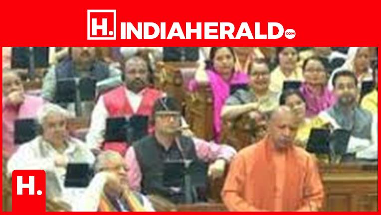 Fierce Debate On Urdu And English Erupted In UP Assembly...