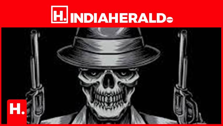 How did the underworld start in Mumbai?
