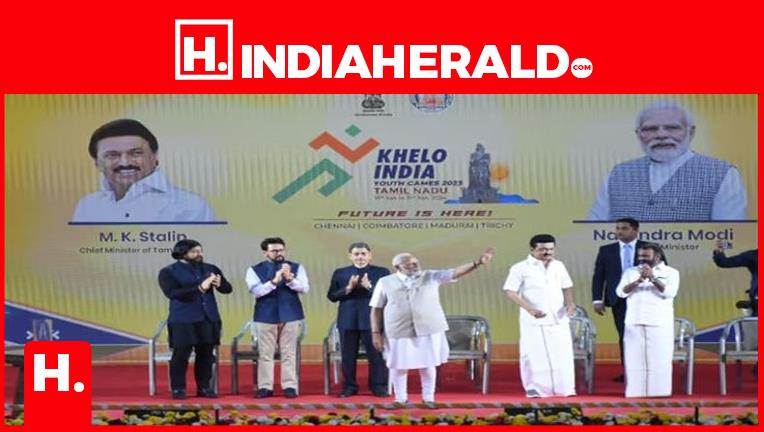 Kick off with National Anthem Kelo India - PM Modi and Ch