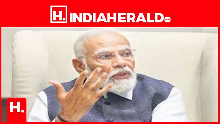 Along with the stone, the wire is wrapped around the body.