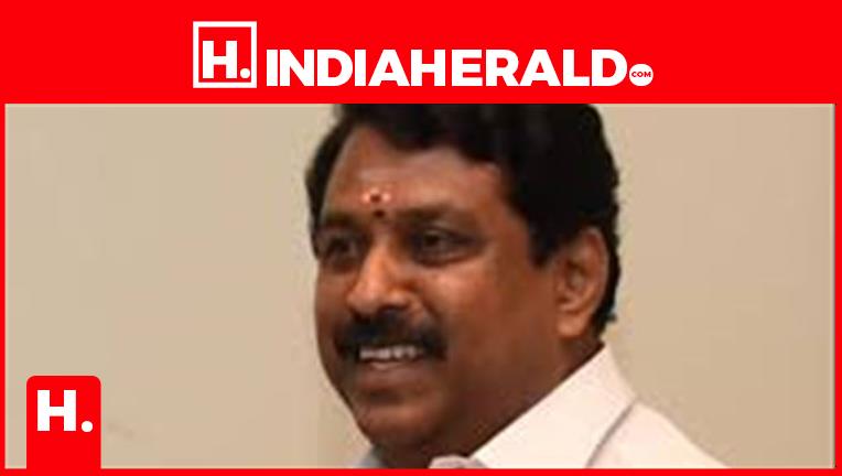 CBCID surrounding Nayanar Nagendran.