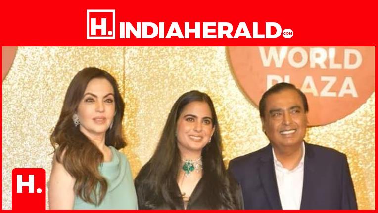 Nita and Isha Ambani dazzle in glamorous outfits at Jio Wor