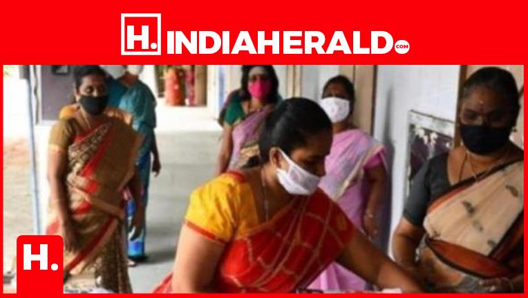 No Salary, No Leave - LKG, UKG Teachers Suffer a lot