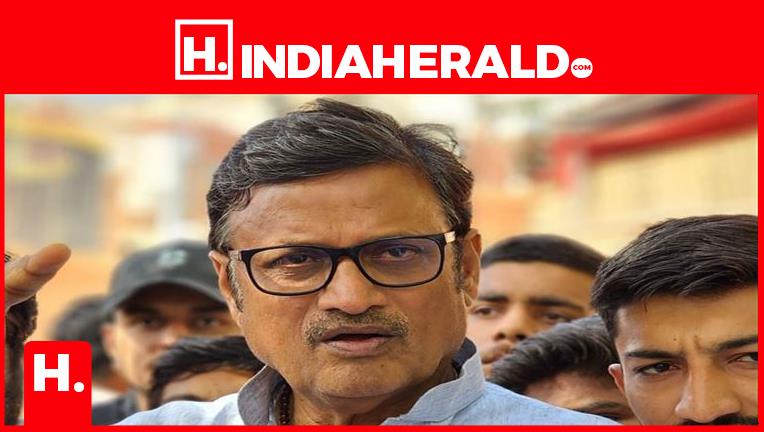 Why chances of the estimate being accurate are not 100% - R