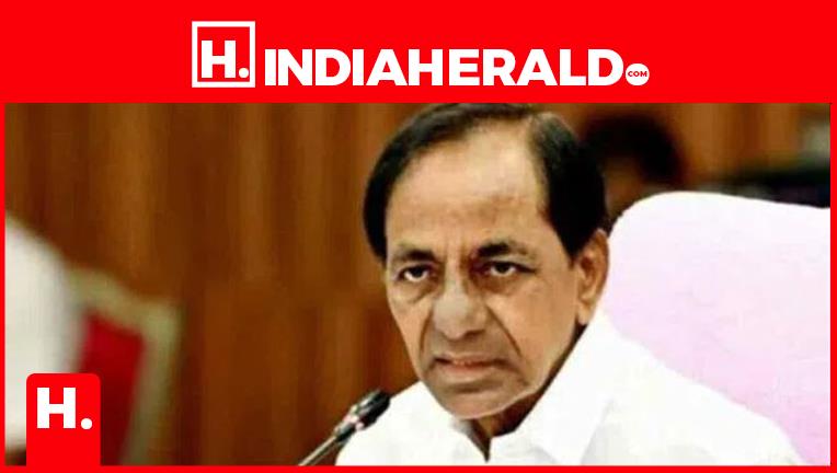 Telangana CM KCR pays tributes to poet Guda Anjaiah