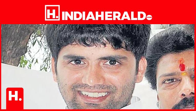 Telangana Hyderabad - Former MP Anjan Kumar Yadav’s son boo