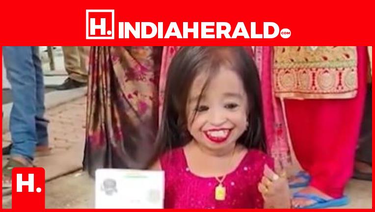 World s youngest woman Jyoti Amge voted in Nagpur?