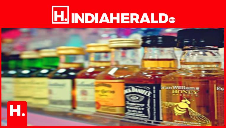 Spirits Unveiled: Liquor vs. Liqueur.