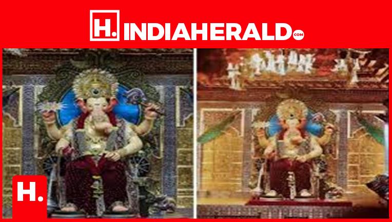 What is the history of Lalbaugcha Raja?