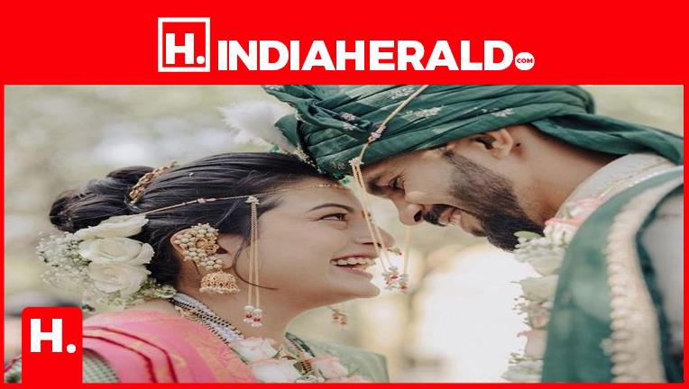 Young cricketer married a woman cricketer