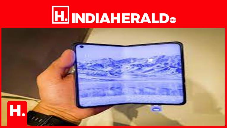 Foldable phones are the future?