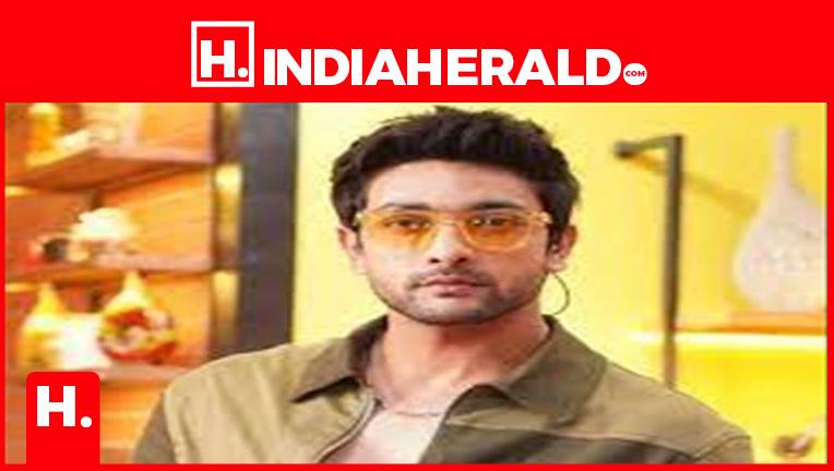 Fahmaan Khan reveals shocking caste couch incident...