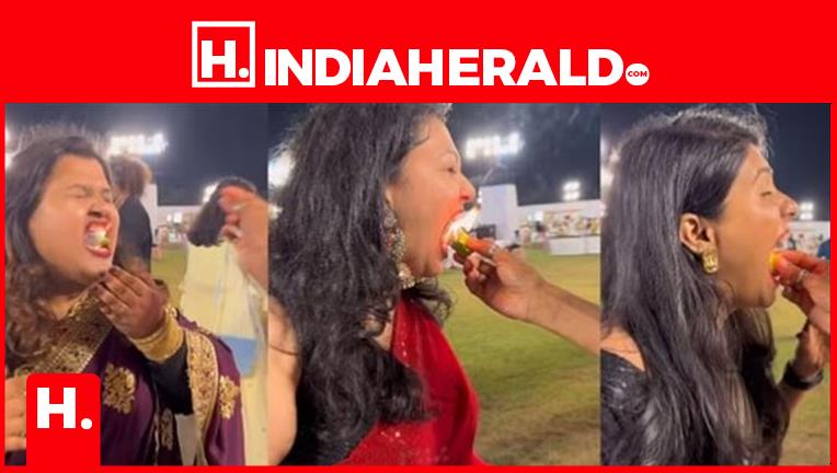 A video of people eating fire paan is going viral