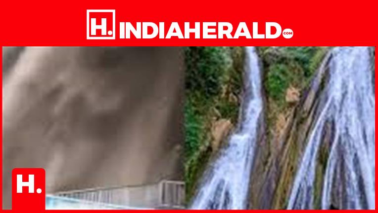 Kempty Falls showed its fierce form, alert issued