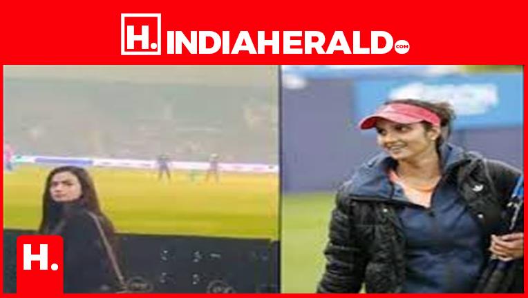 Sania Mirza chants in Pakistan.. ? Sana Javed in anger..