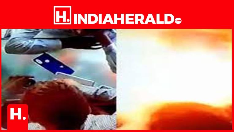 Viral Video: Mobile Phone explodes & bursts into flames...