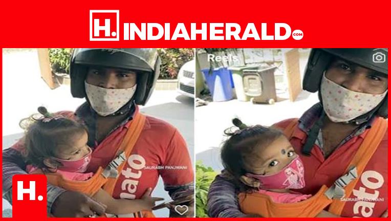 Zomato female employee who delivered food with an infant..
